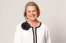 2013 Executive Excellence Awards (CEOs): Melanie Dressel - Seattle ...